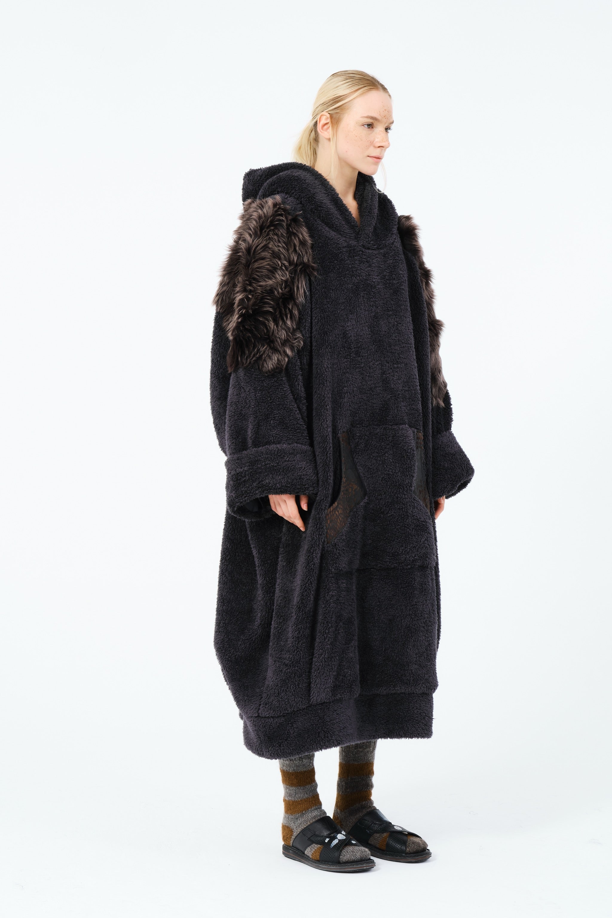 Momo Arrow – MoCoat